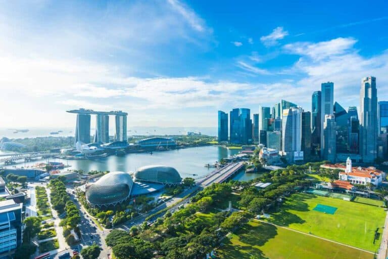 The 10 Most Expensive Countries in the World | Smoking Paper